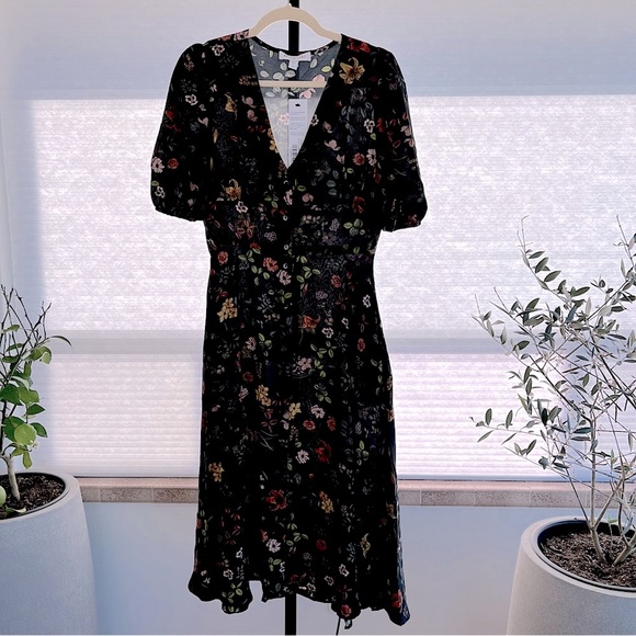 Amour Vert | Dresses | Amour Vert Odette Silk V Neck Button Front Midi ...